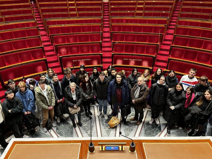 36 Elèves de Terminale STMG en voyage à Paris – Lycée Max Linder